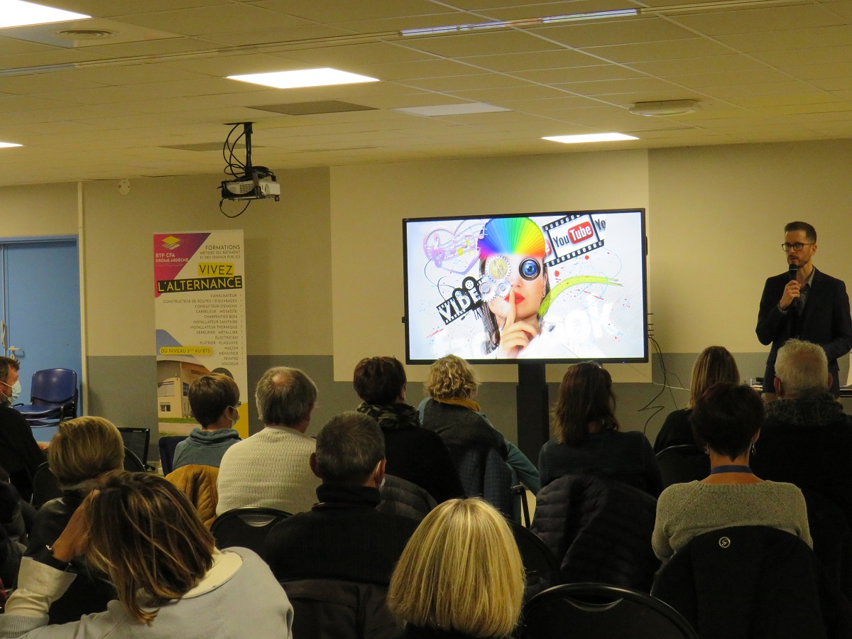 Comprendre et engager les jeunes générations ・ CAPEB