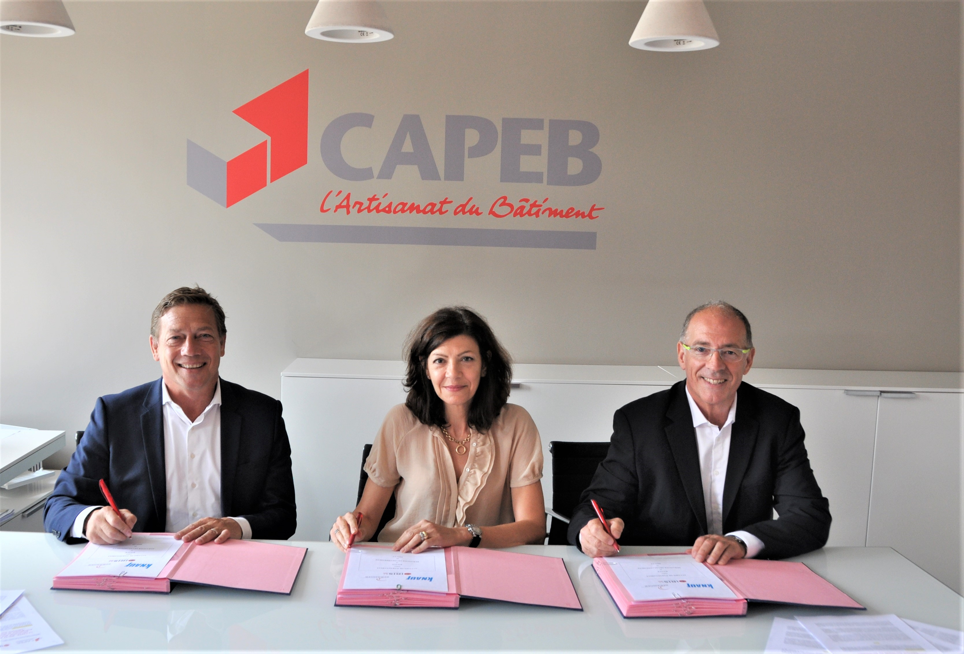La CAPEB, IRIS-ST et KNAUF renouvellent leur partenariat ・ CAPEB